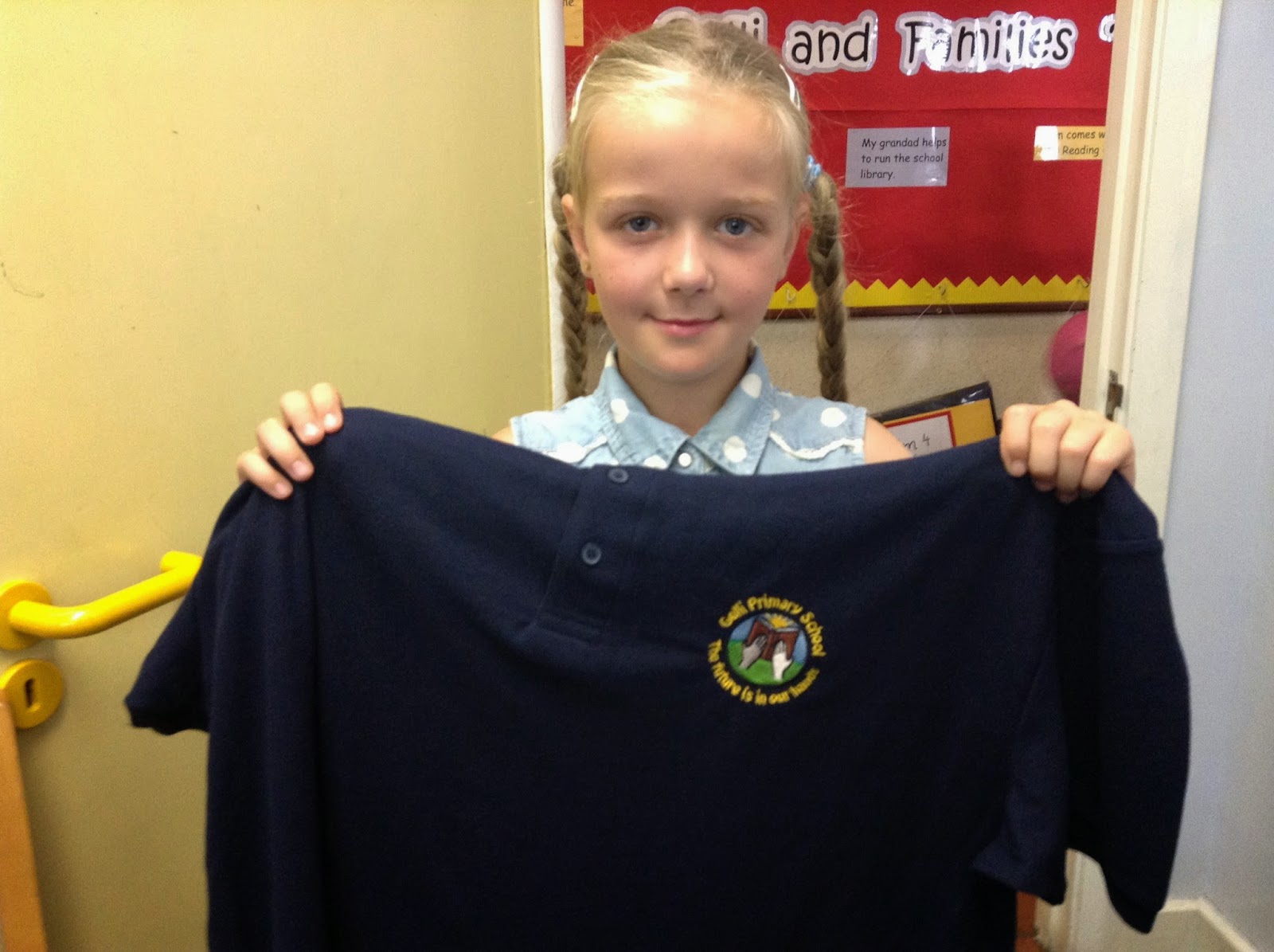 Gelli Primary School Latest News: New School Logo